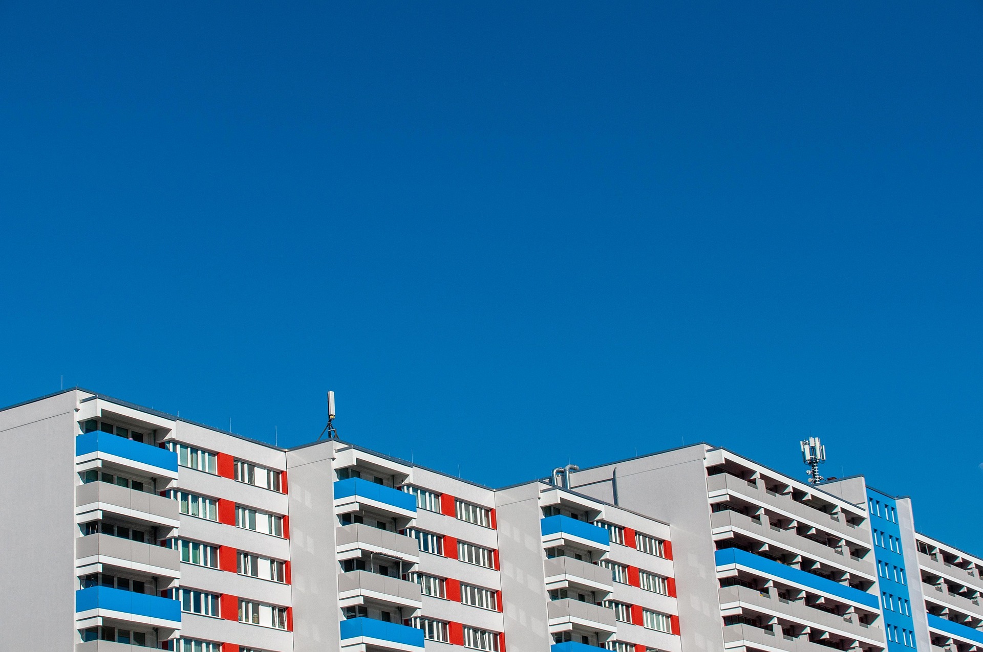 Porez na promet nekretninama – kompletan vodič za 2025